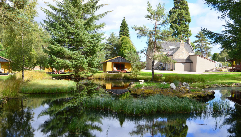 Reuben's Highland Retreat - Availability & Booking Calendar